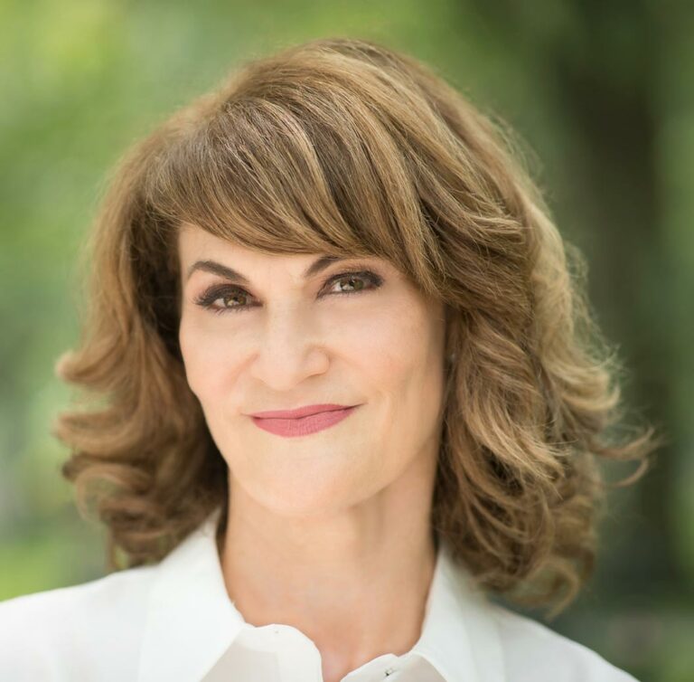 Nancy Sherr – We Help Leaders Advance Fast | Executive & Career Coaching